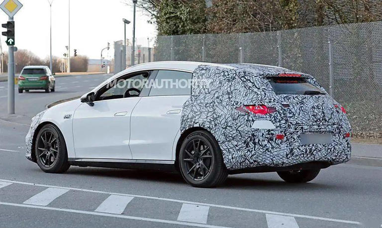 全新奔驰CLA Shooting Brake曝光，小瓦罐造型优雅，续航可达750km？