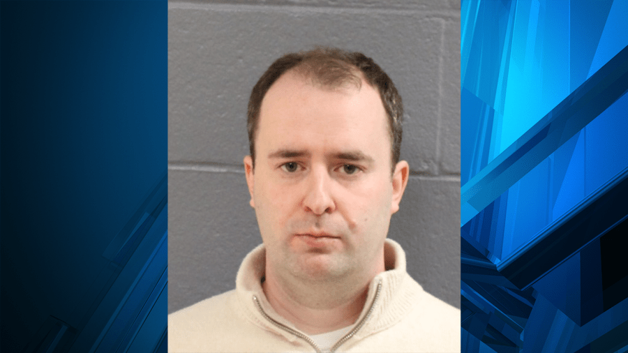 JetBlue pilot charged with child sex crime in North Carolina turns gun ...