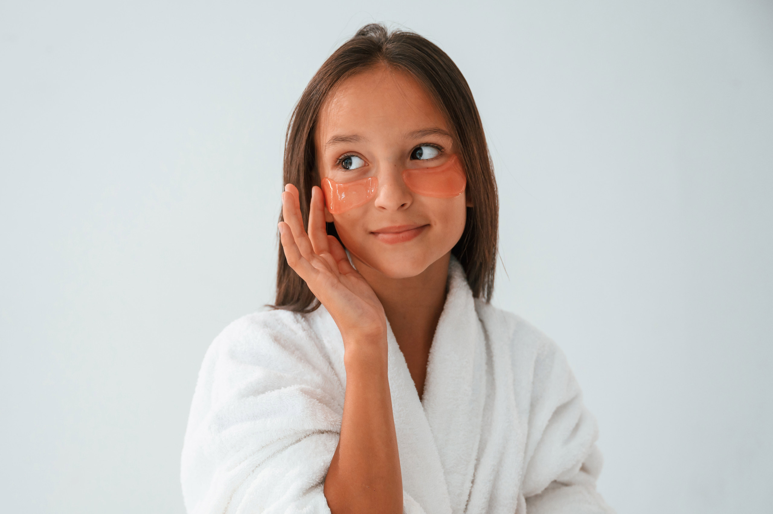 The risks of children using adult beauty products The risks of children using adult beauty products