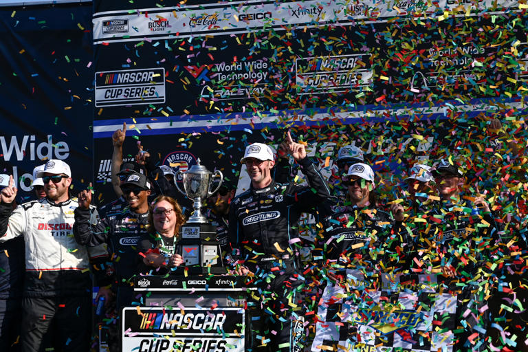 NASCAR Gateway full weekend track schedule, TV schedule for the Enjoy ...