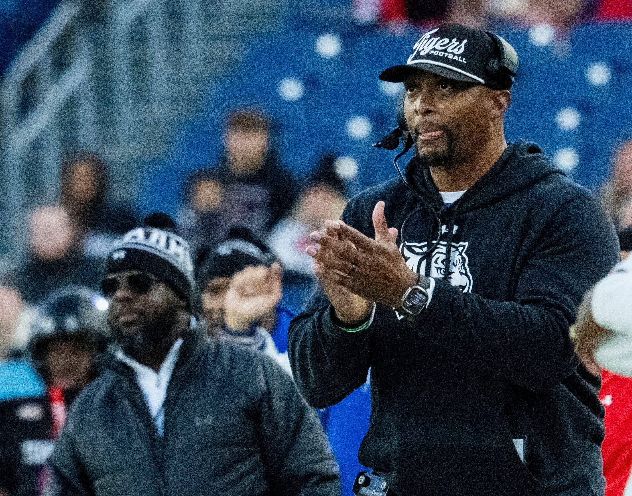 Eddie George hired as Bowling Green football coach after Eagles hired ...