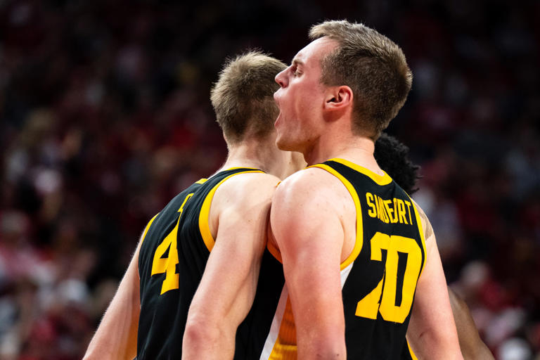 How to watch Iowa vs Ohio State today: Time, TV channel, Streaming