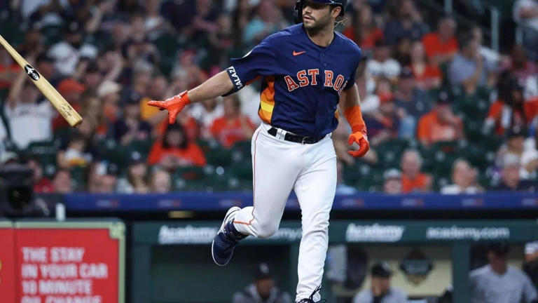 MLB: Mexican catcher for astros becomeshero in spring training with ...