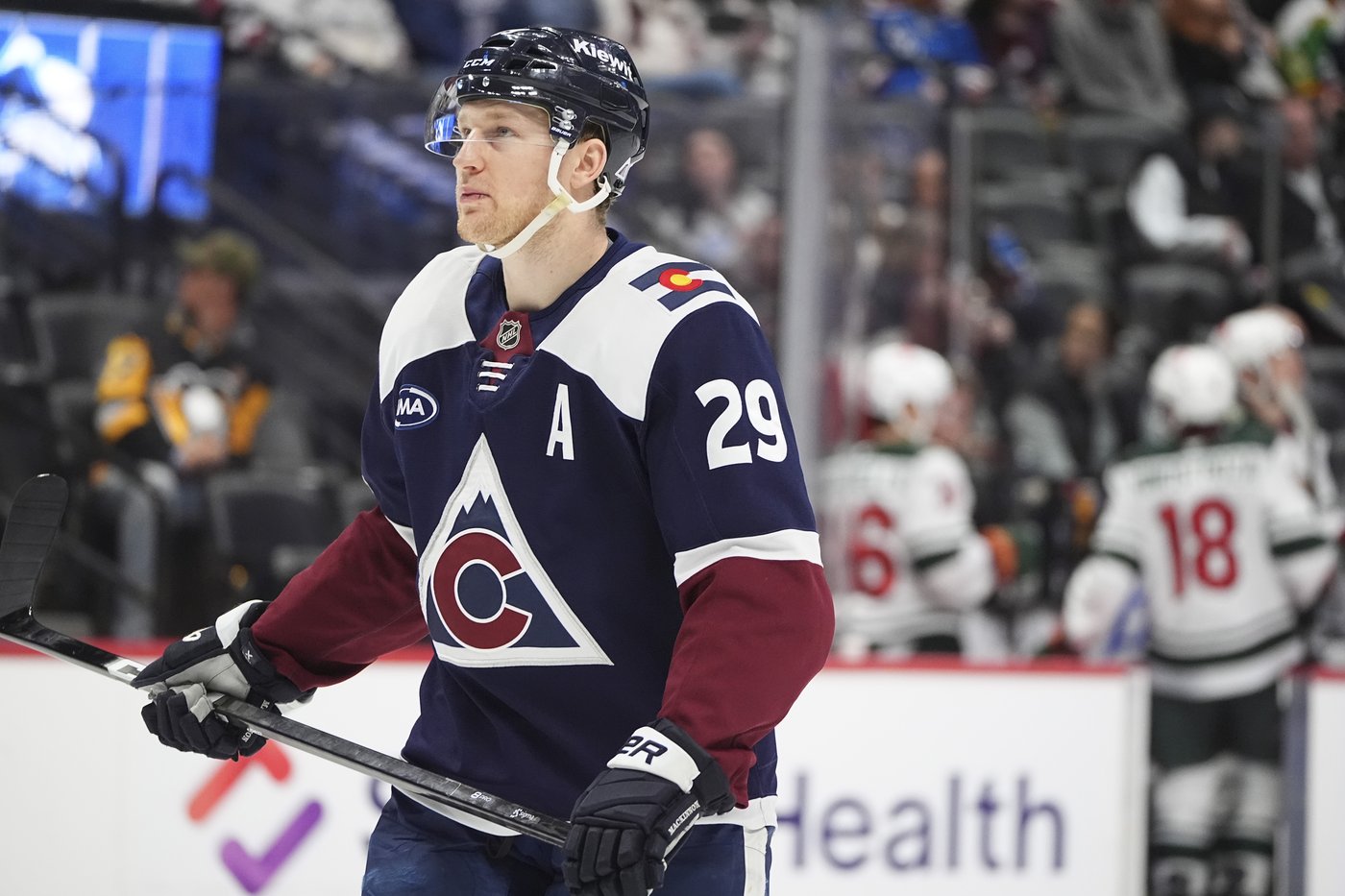 Nathan MacKinnon tout près du plateau des 1000 points avec l'Avalanche