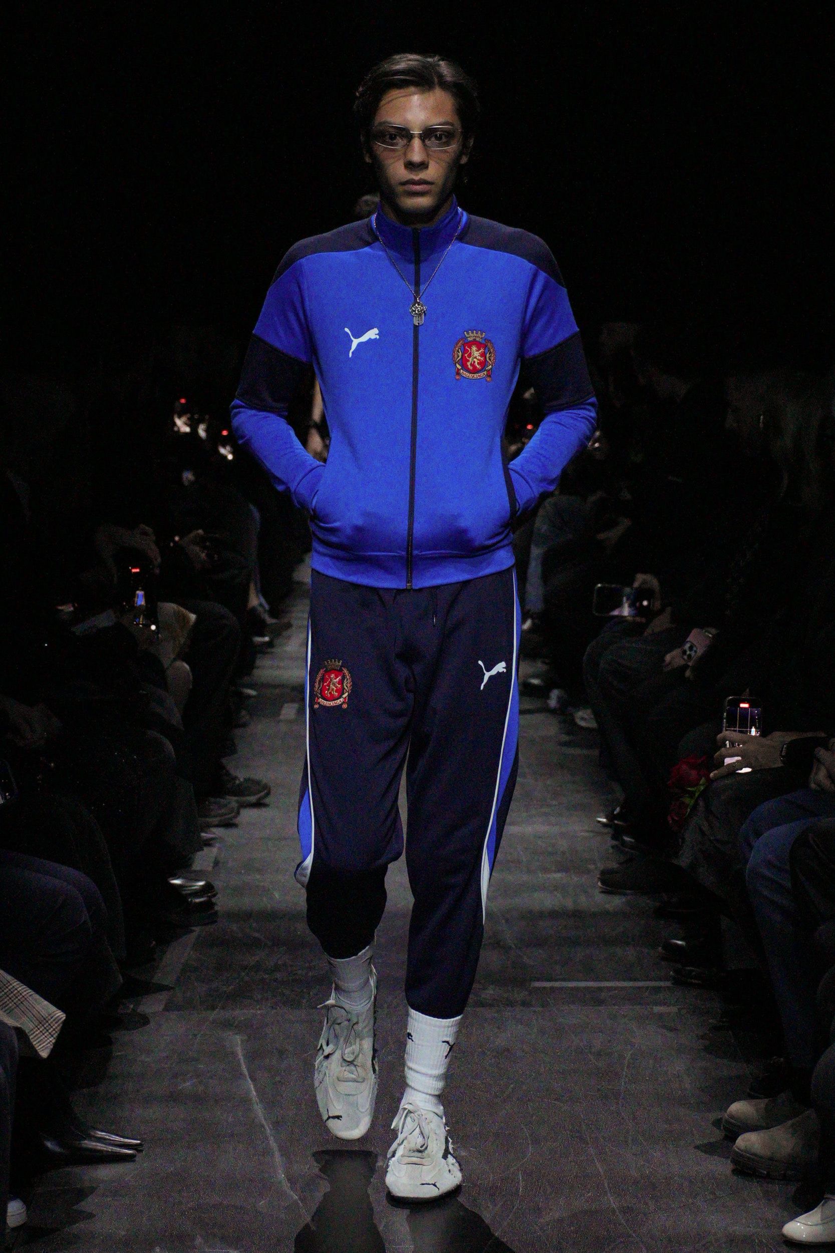 Au défilé Balenciaga, les vêtements ringards des années 2000 sont de ...