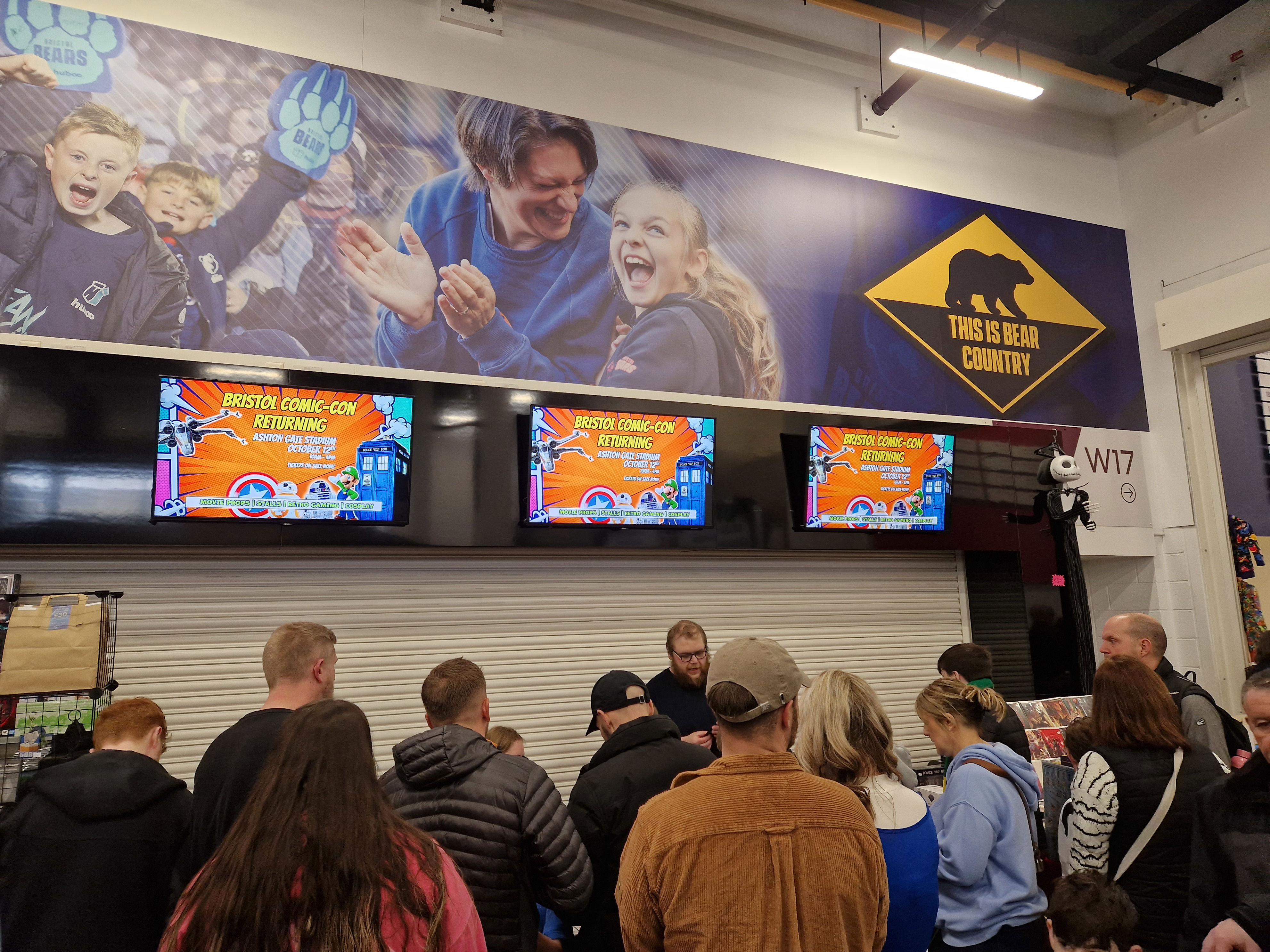 Bristol Comic-Con 2025: Stunning photos from Ashton Gate event ...