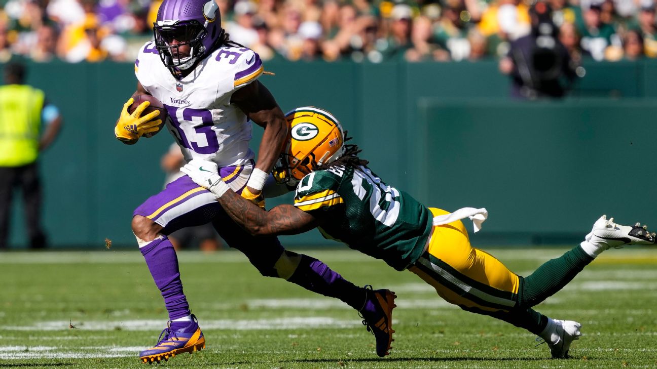 Sources: Vikings re-signing RB Aaron Jones to 2-year, $20M deal