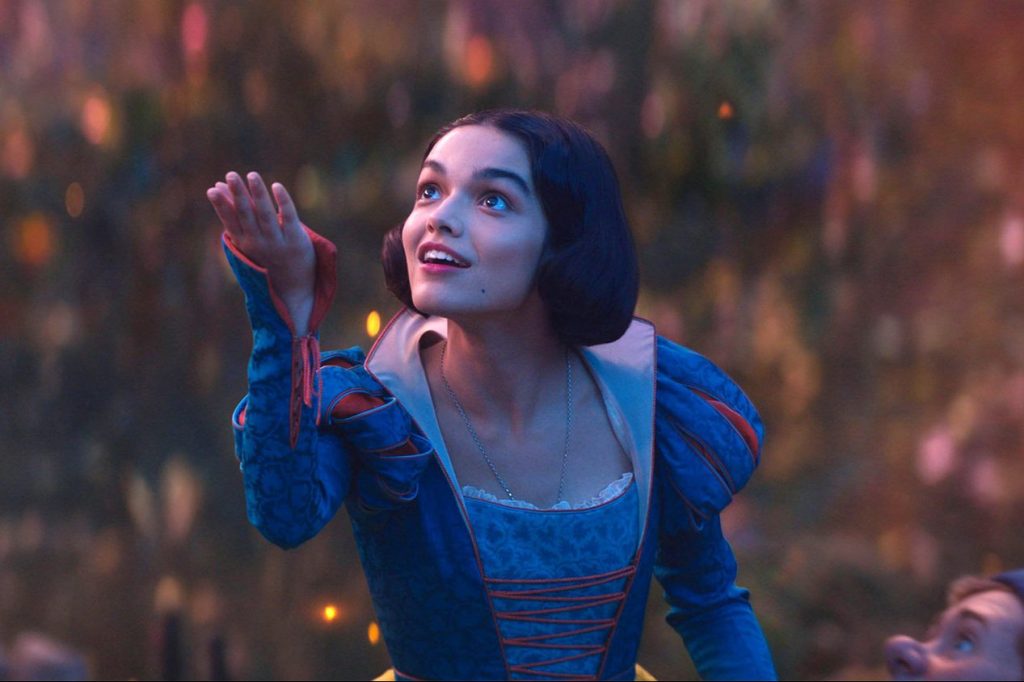 Box Office: ‘Snow White' Aims for $50 Million, Robert De Niro Mob Drama ...