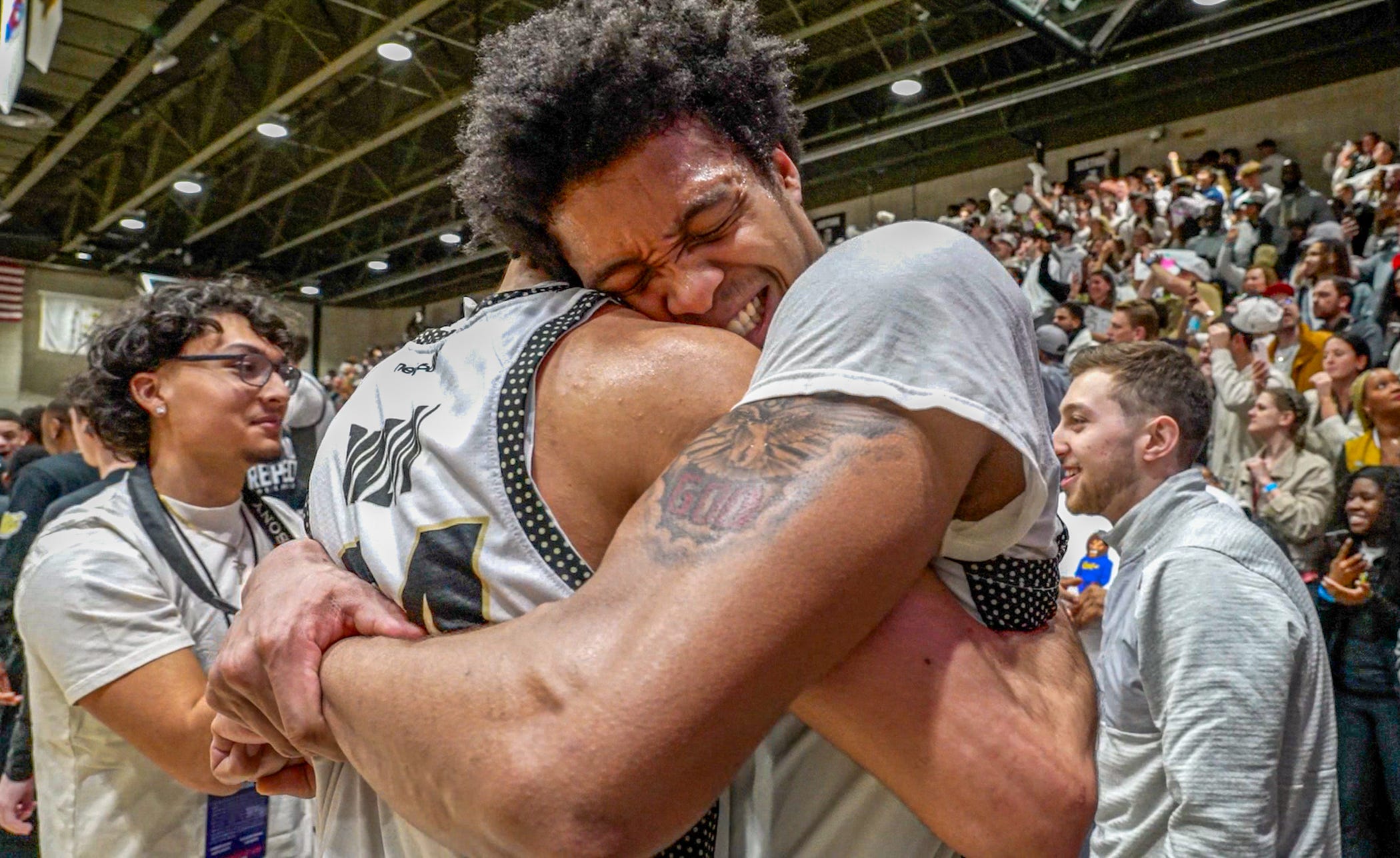 Bryant's Kvonn Cramer proposes marriage as the Bulldogs' celebrate ...