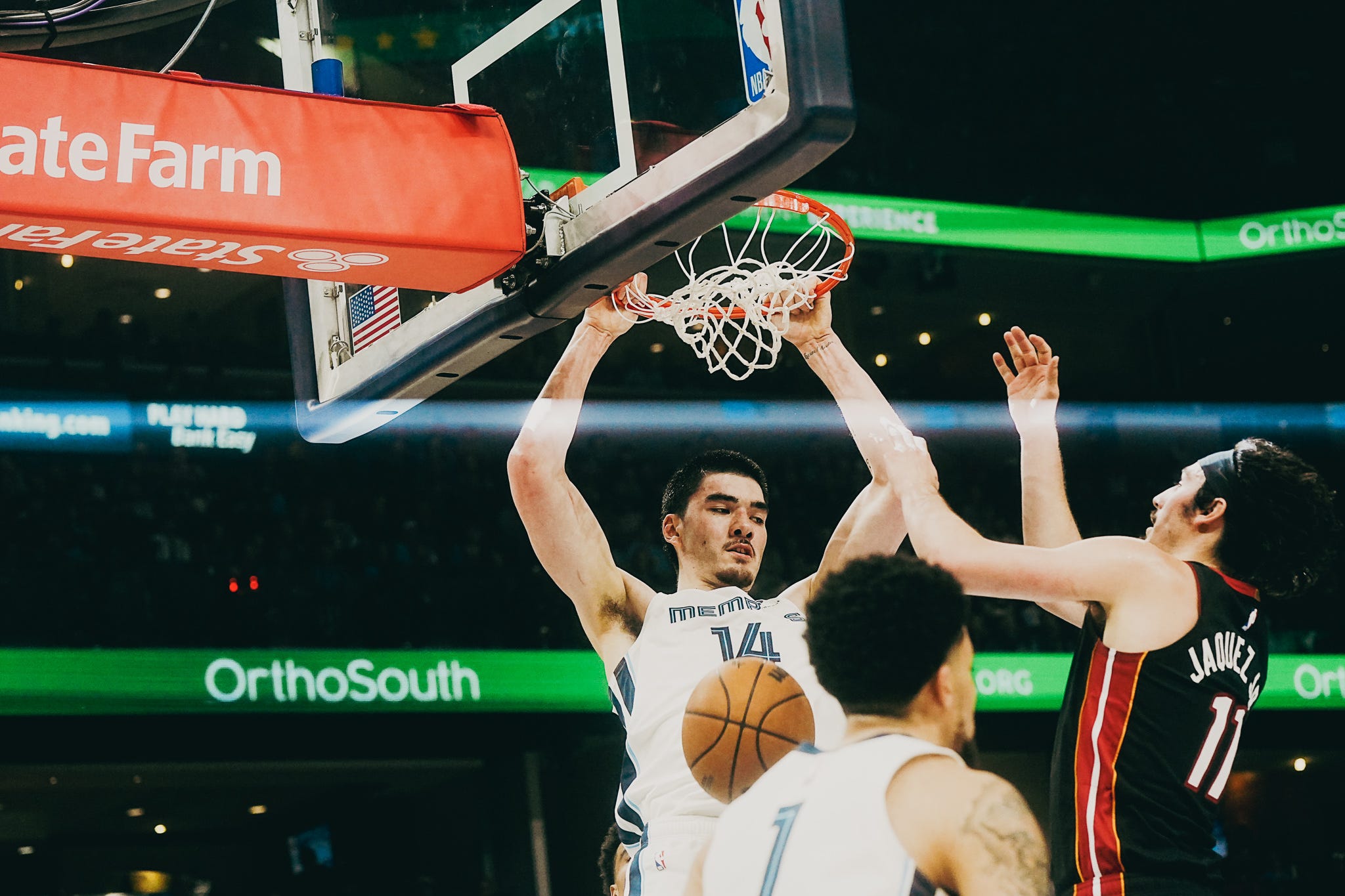 How many points did Zach Edey score tonight? Grizzlies vs Heat box score