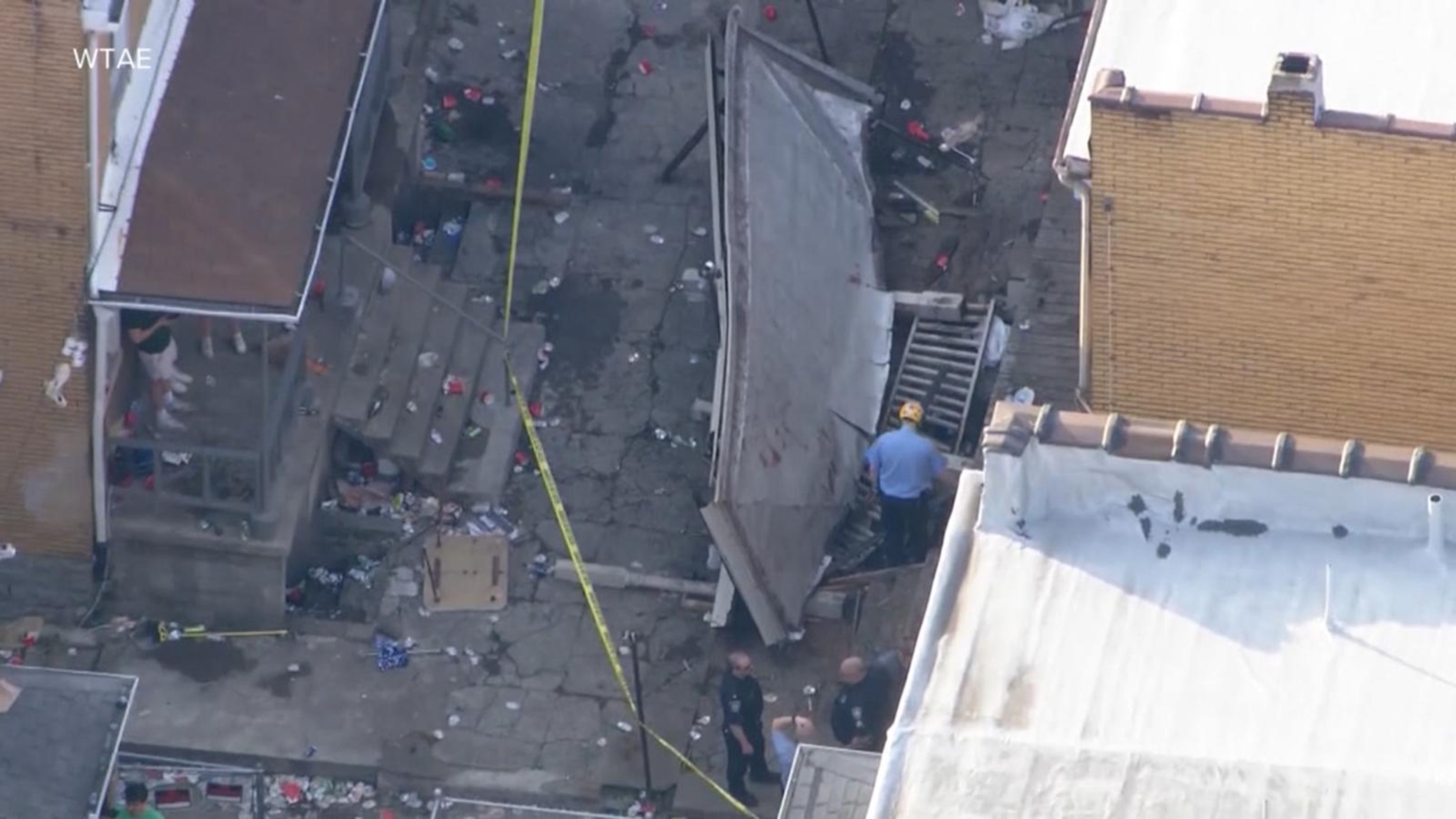 16 injured in Pittsburgh porch-roof collapse