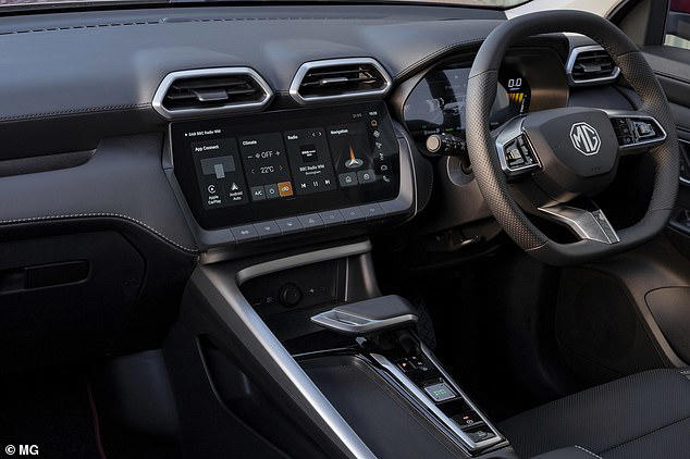 Buttons are back: Car manufacturers ditching dangerous touchscreens