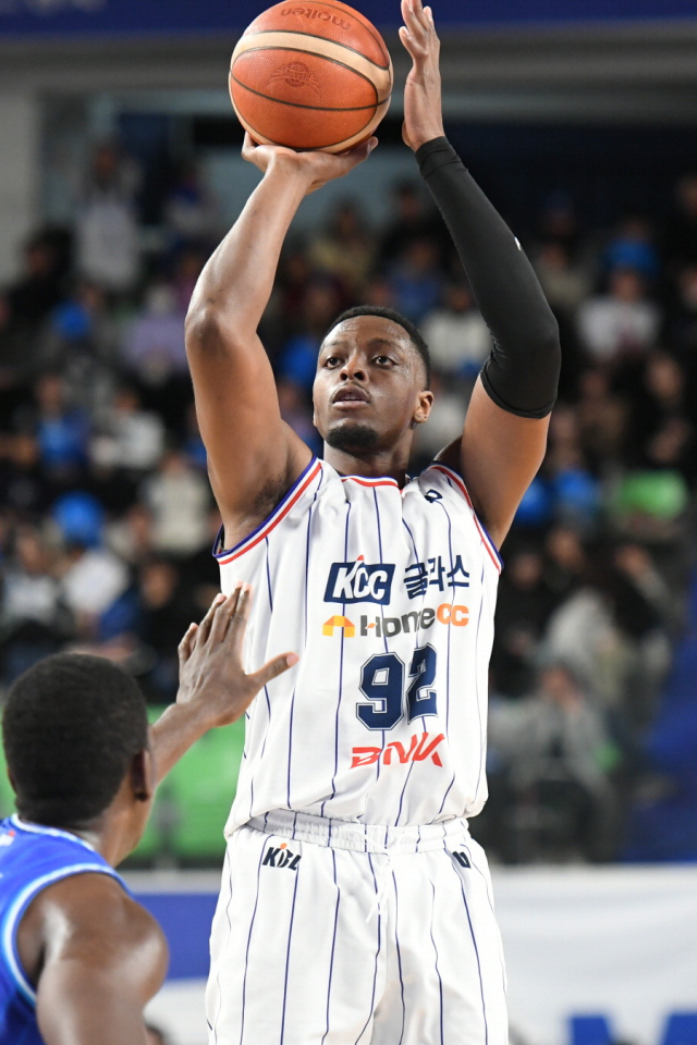 KCC, 12연패 어두운 터널 드디어 탈출