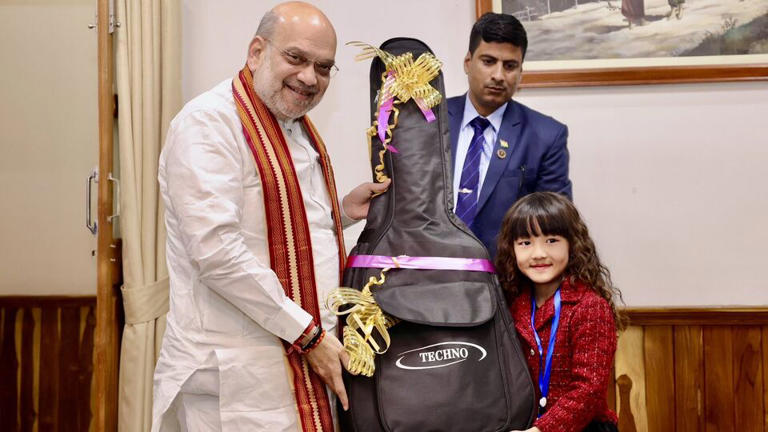 ‘Love for Bharat’: Mizoram child's Vande Mataram rendition mesmerises ... ‘Love for Bharat’: Mizoram child's Vande Mataram rendition mesmerises ...