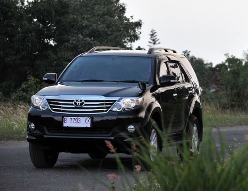 Mau Beli Toyota Fortuner Bensin 2011-2015, Segini Harga Bekasnya per ...