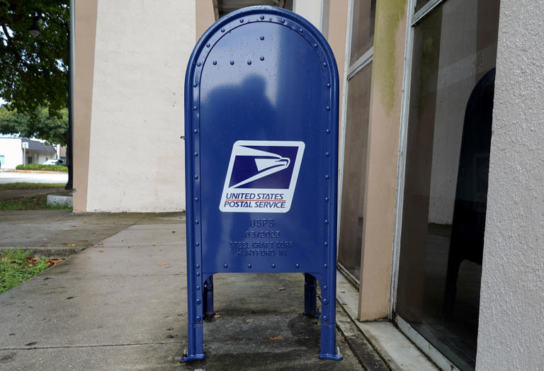 DC USPS worker found guilty of stealing $1.6M in checks from US mail