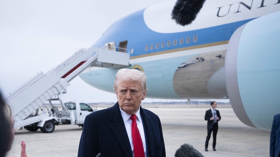 Donald Trump sparks concerns after tripping on the stairs of his Marine ...