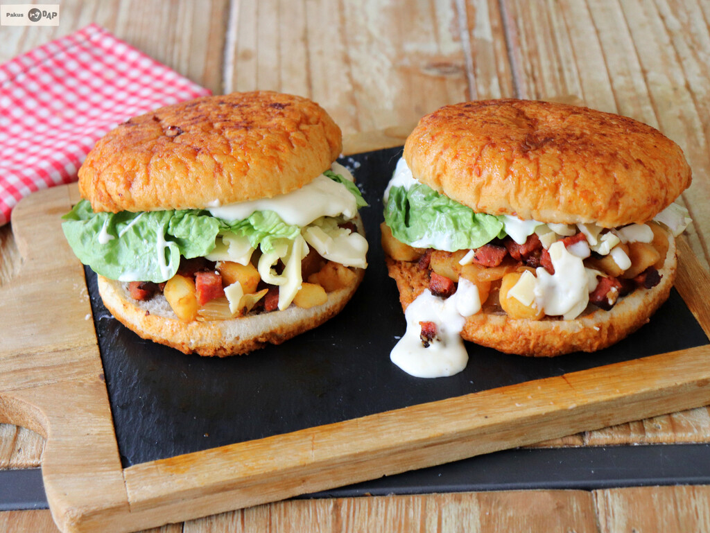 Cómo hacer pambazos de patata y chorizo, la popular receta de bocadillo ...