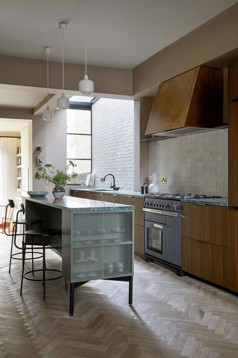 10 Creative Kitchen Extensions With Skylights That Make These Light ...