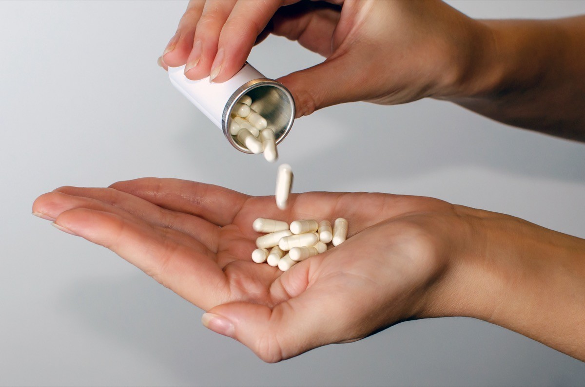 Doctor Says These 10 Supplements Can Damage Your Digestive System