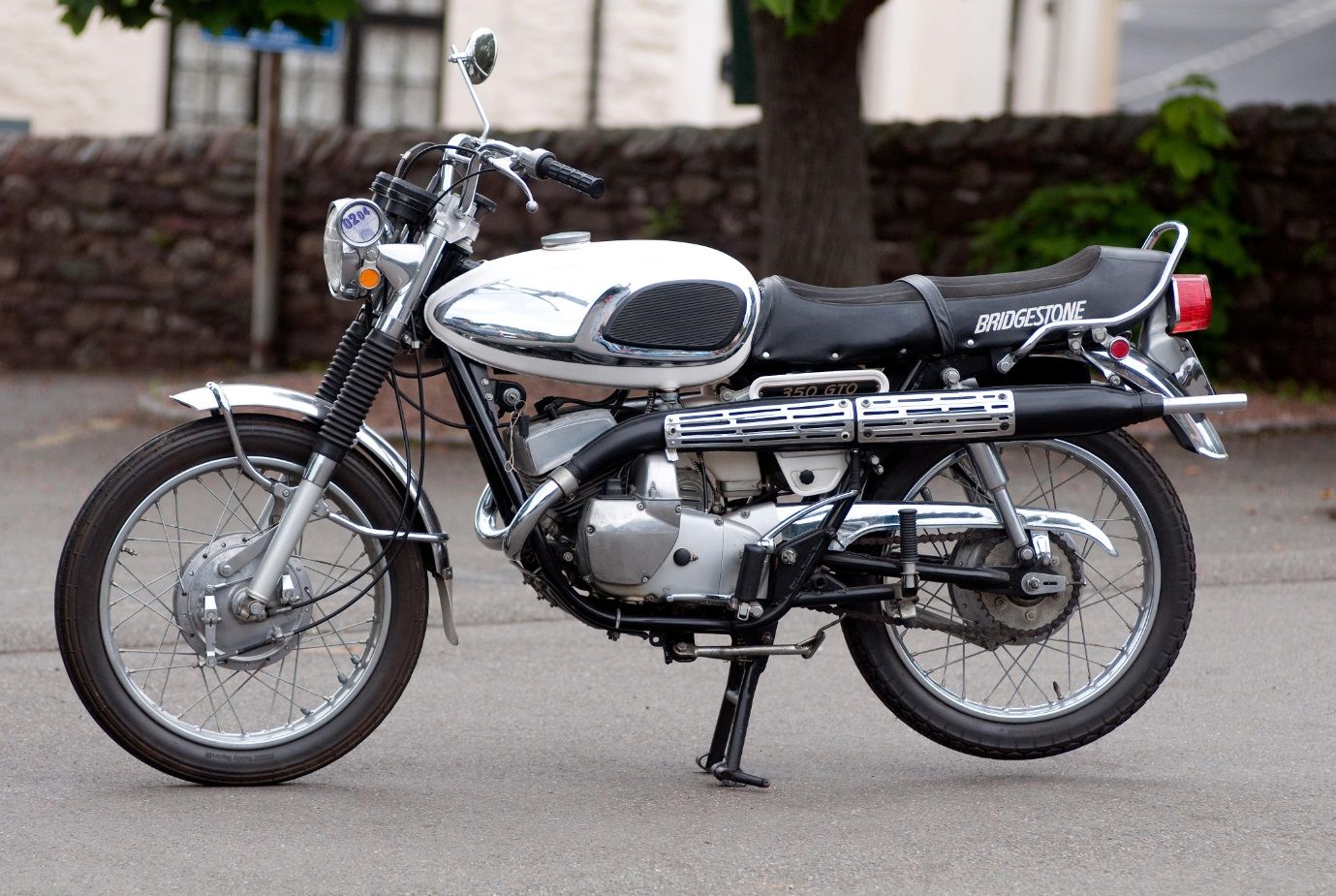 Jarang yang Tahu, Bridgestone Ternyata Pernah Bikin Motor, Tampang dan ...