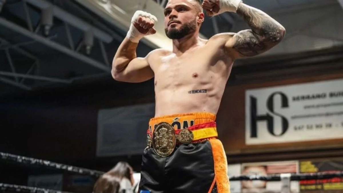 Victoria del campeón de España de boxeo Aarón Alhambra ante el ...