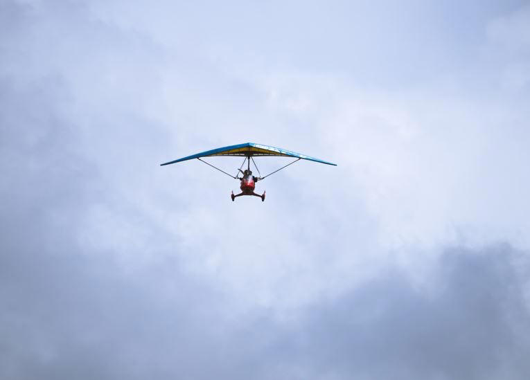 Fatal glider crash investigation continues Fatal glider crash investigation continues