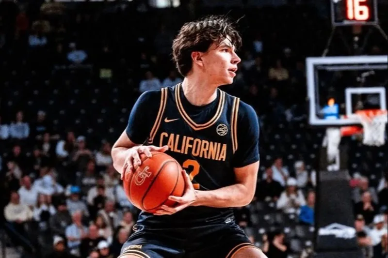 Filho de lenda da NBA, Andrej Stojakovic vai jogar pela Grécia