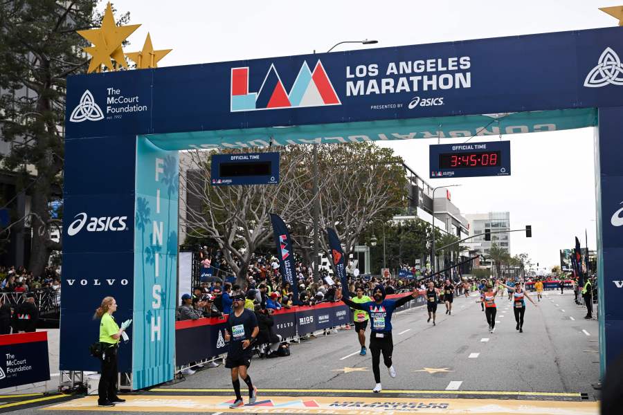 Watch the L.A. Marathon Finish Line cam
