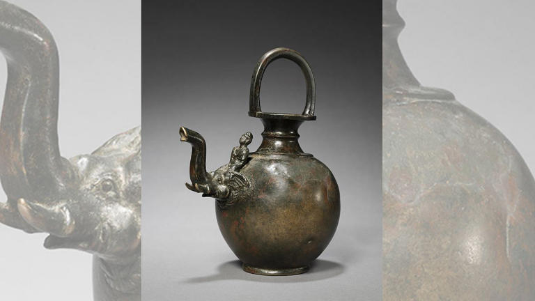 A water carrier for the gods—the Kamandalu in Hindu, Buddhist and Jain ...