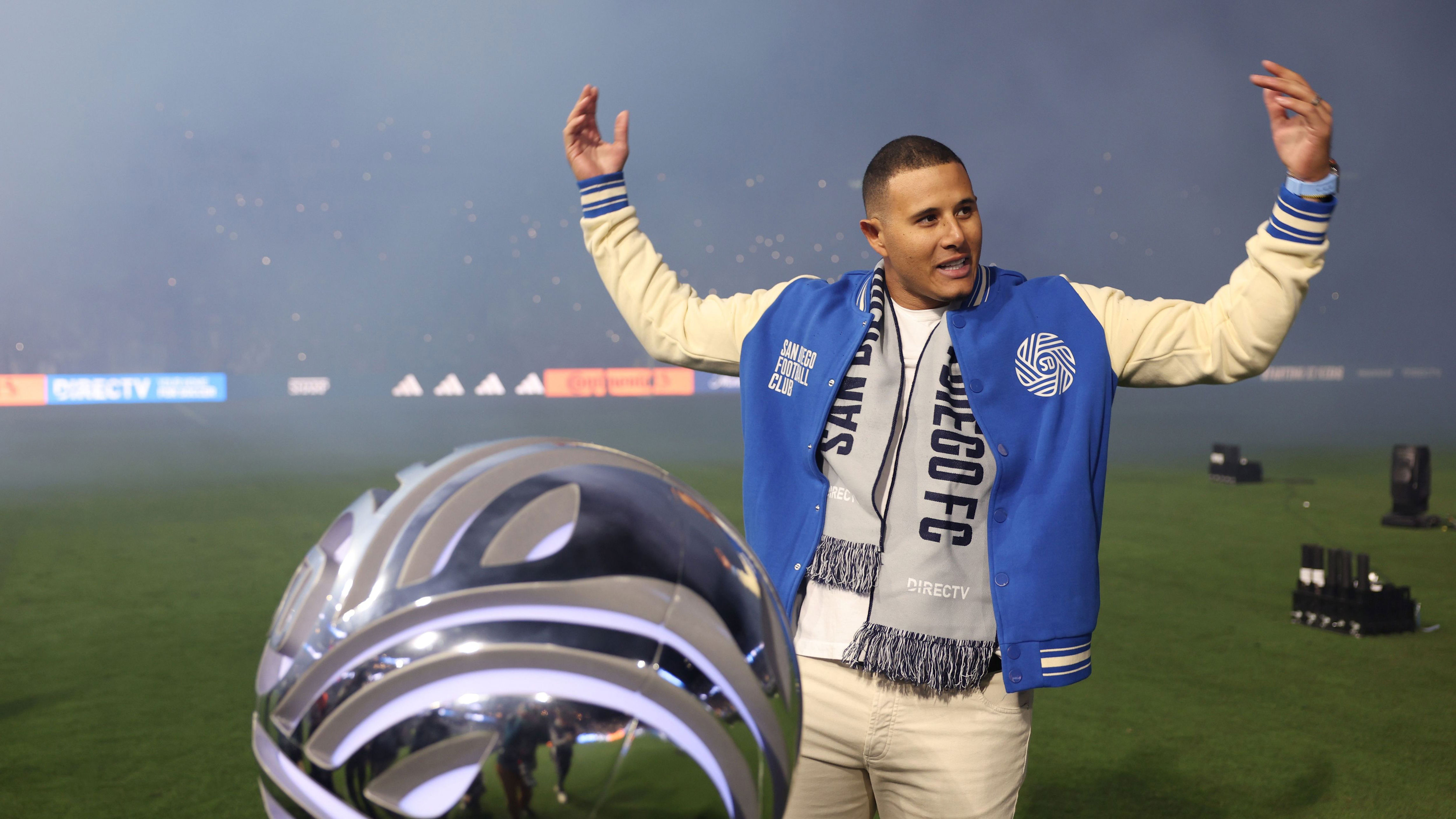 MLB star and San Diego FC co-owner Manny Machado brings Fernando Tatis ...