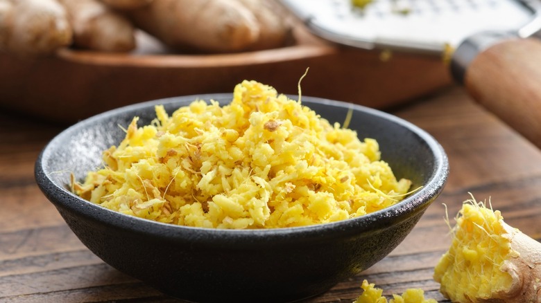 How To Mince Ginger With A Grater (And What To Do If You Don't Have One)