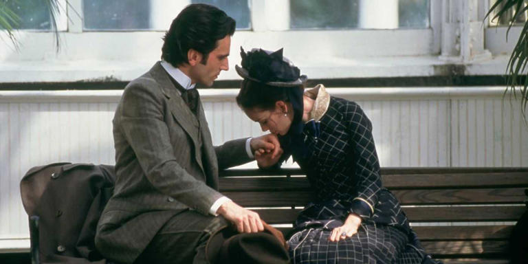 32 Years Ago, Winona Ryder Received an Oscar Nomination for Her Role in ...