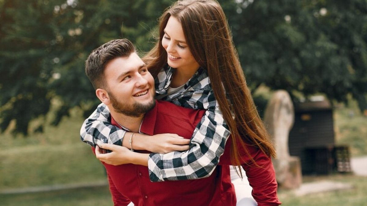30 Phrases to Melt a Cold Man's Heart and Win Him Over