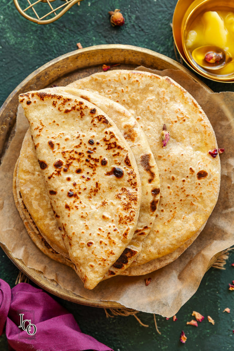 Gujarati Puran Poli (Vedmi)