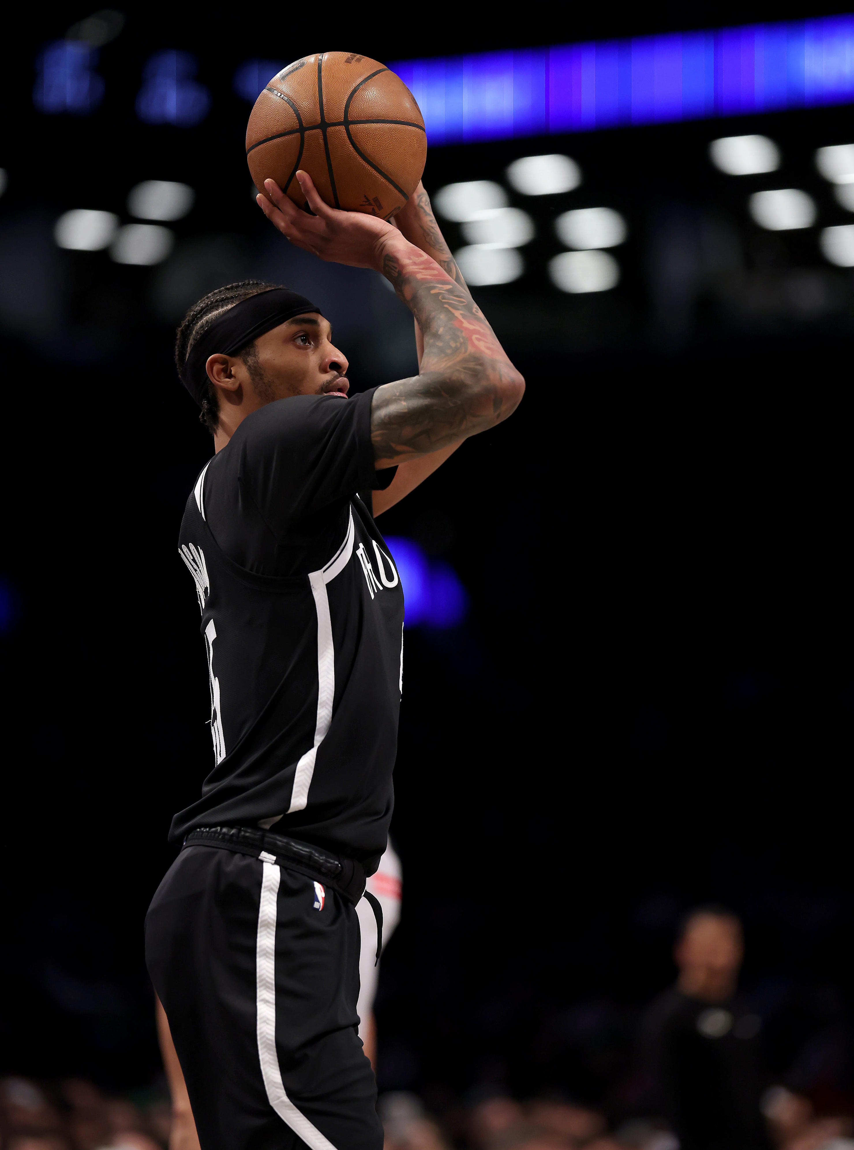 LOOK: Cade Cunningham not happy with ref Brian Forte and other pictures ...