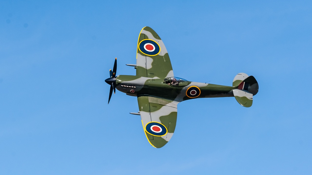 The Revolutionary Design of the Supermarine Spitfire
