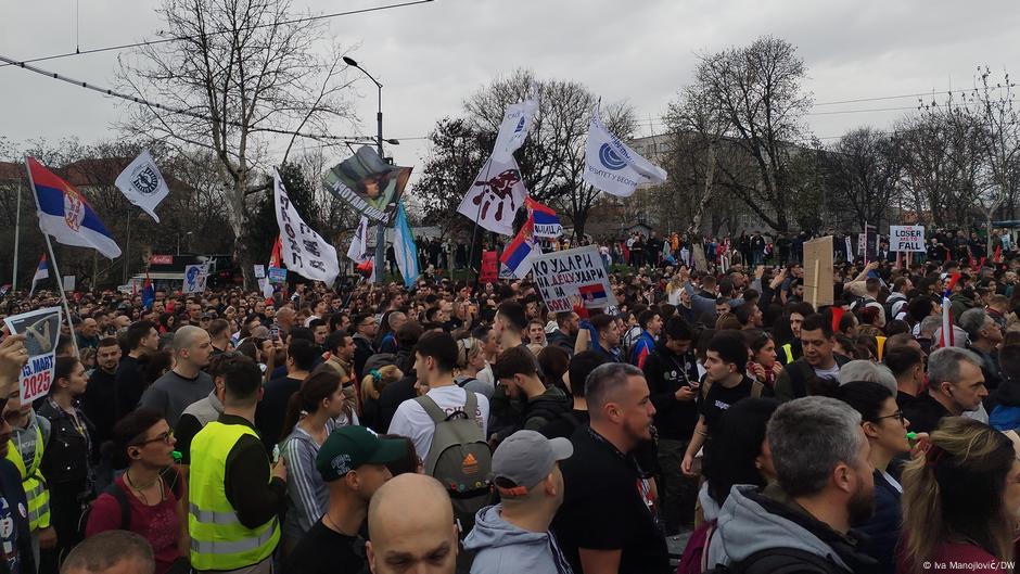 Serbia: Public outrage on show in historic Belgrade protest