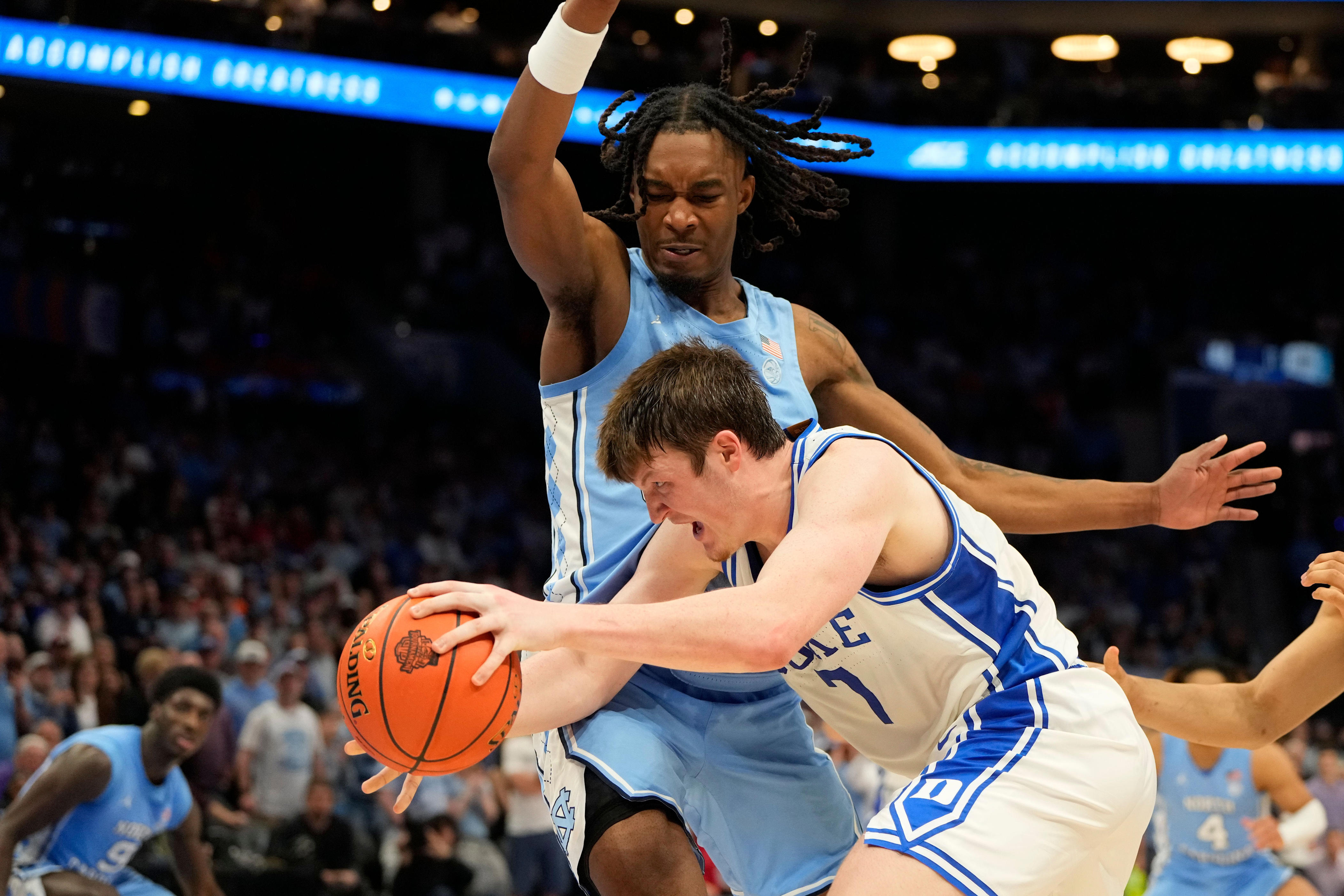 Joe Lunardi's Saturday night bracketology update has UNC in outside ...