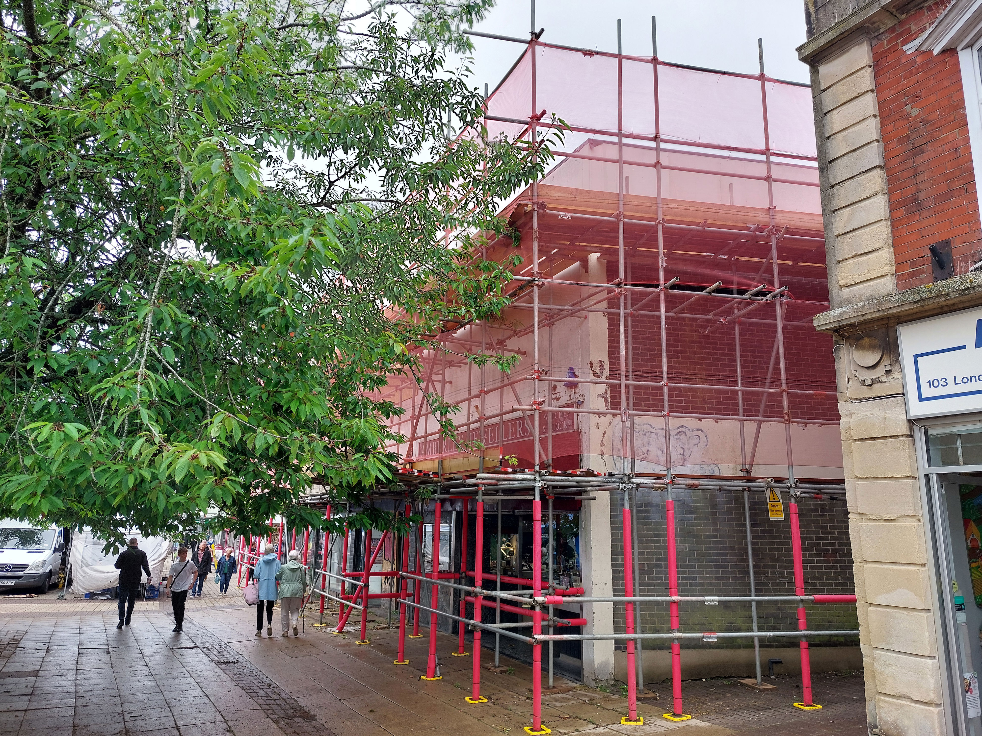 Amberley Jewellers announces closure in Waterlooville after over three ...