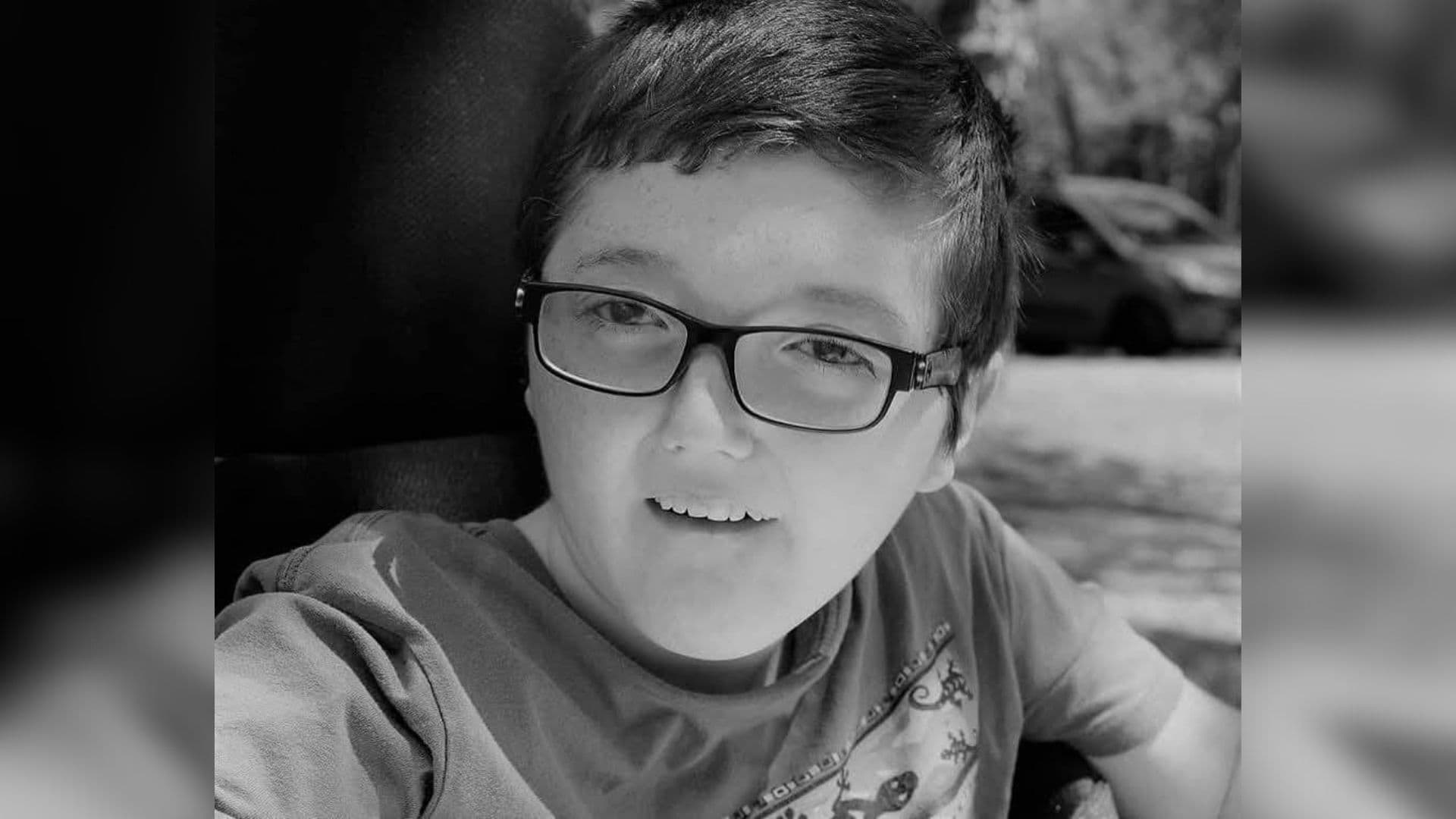 38 cas dans le monde: Thomas, atteint d'une maladie génétique rare, est ...