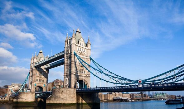 Emergency services dash to London Bridge after major incident