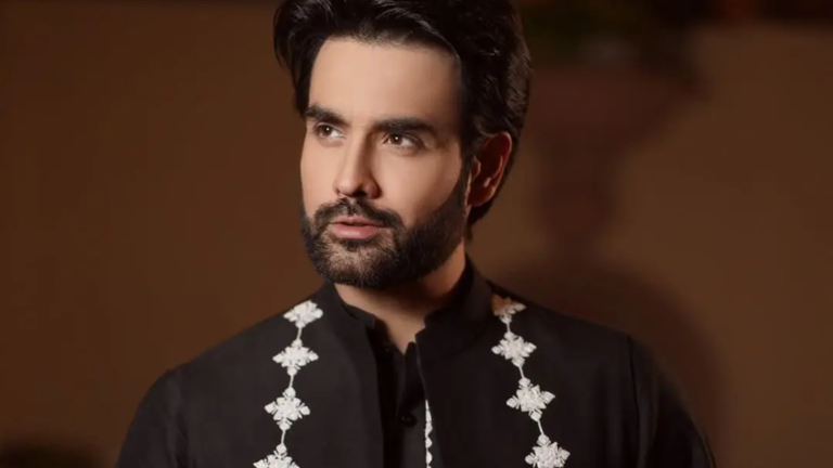 Vivian Dsena Enjoys Iftari In Viral Video, Fans Can't Stop Gushing Over ... Vivian Dsena Enjoys Iftari In Viral Video, Fans Can't Stop Gushing Over ...