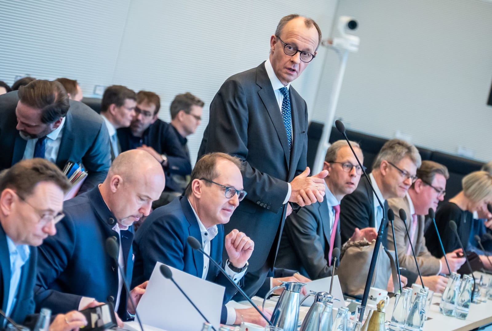 Lawmakers file new injunctions against €500bn German spending package