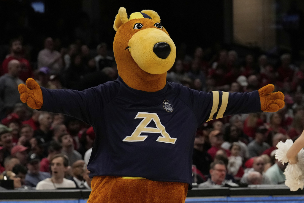 March Madness mascots take center stage during NCAA men's and women's ...
