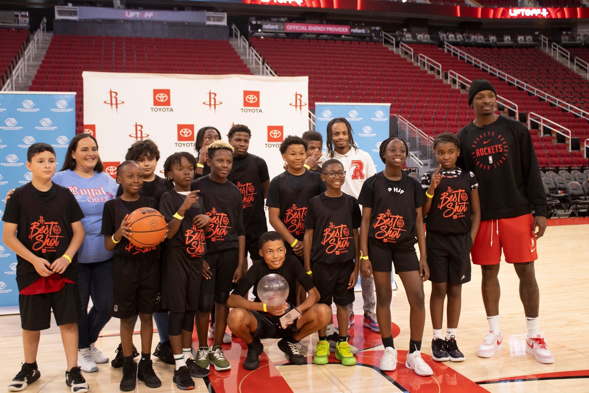 Rockets, Jae’Sean Tate host hoops tournament for Houston Boys & Girls Club