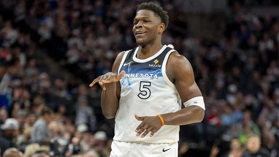 Anthony Edwards scores 41 as Wolves blow out Jazz, extend win streak to ...