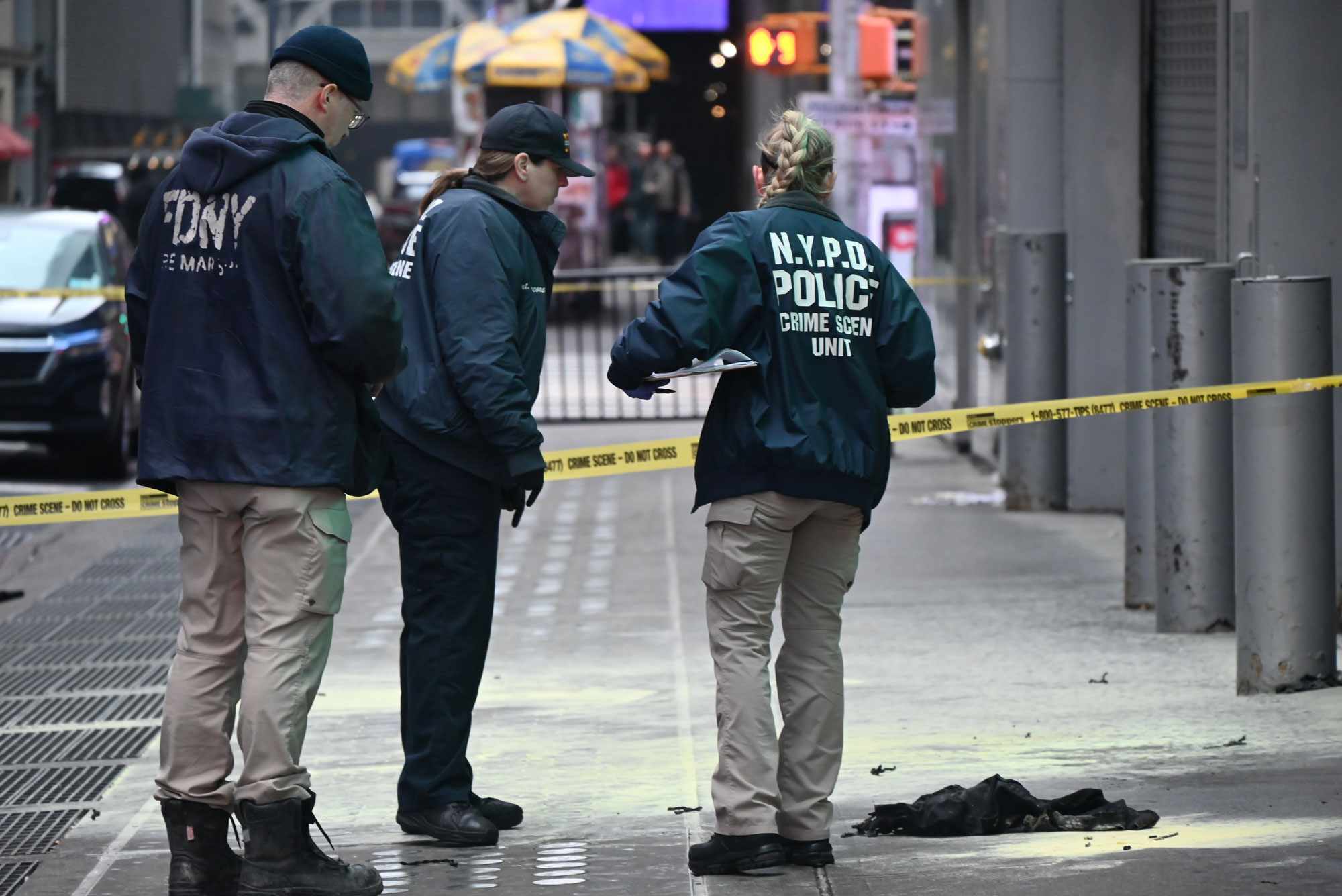 Man Set on Fire in New York City's Times Square, as 'Unidentified ...