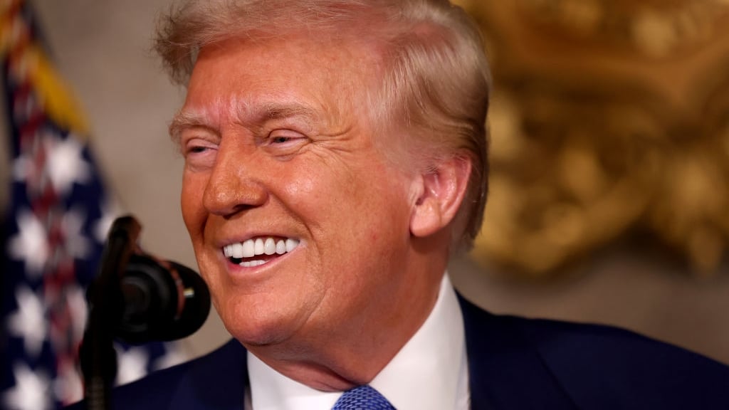 Trump Notches All-Time High Approval Rating as Dems Hit New Low