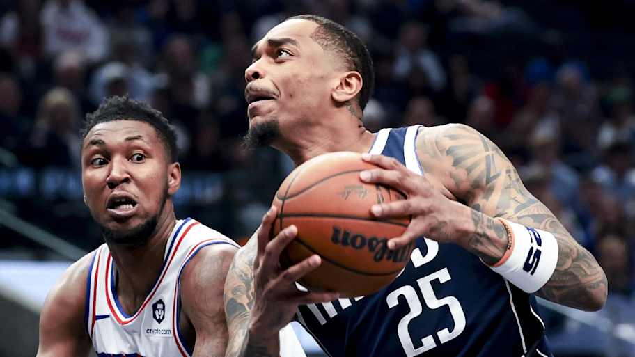 Dallas Mavericks starter records 20-point first half versus 76ers in ...